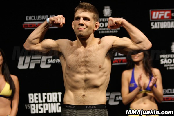 UFC ON FX 7 BRAZIL: NIK LENTZ WEIGHS IN AT 145 LBS VIA THE DOLCE DIET ... UFC ON FX 7 BRAZIL: NIK LENTZ WEIGHS IN AT 145 LBS VIA THE DOLCE DIET ...